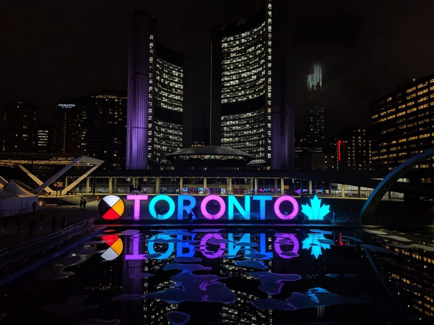 Toronto Landmarks: Top 10 Places to See in Toronto in 2024